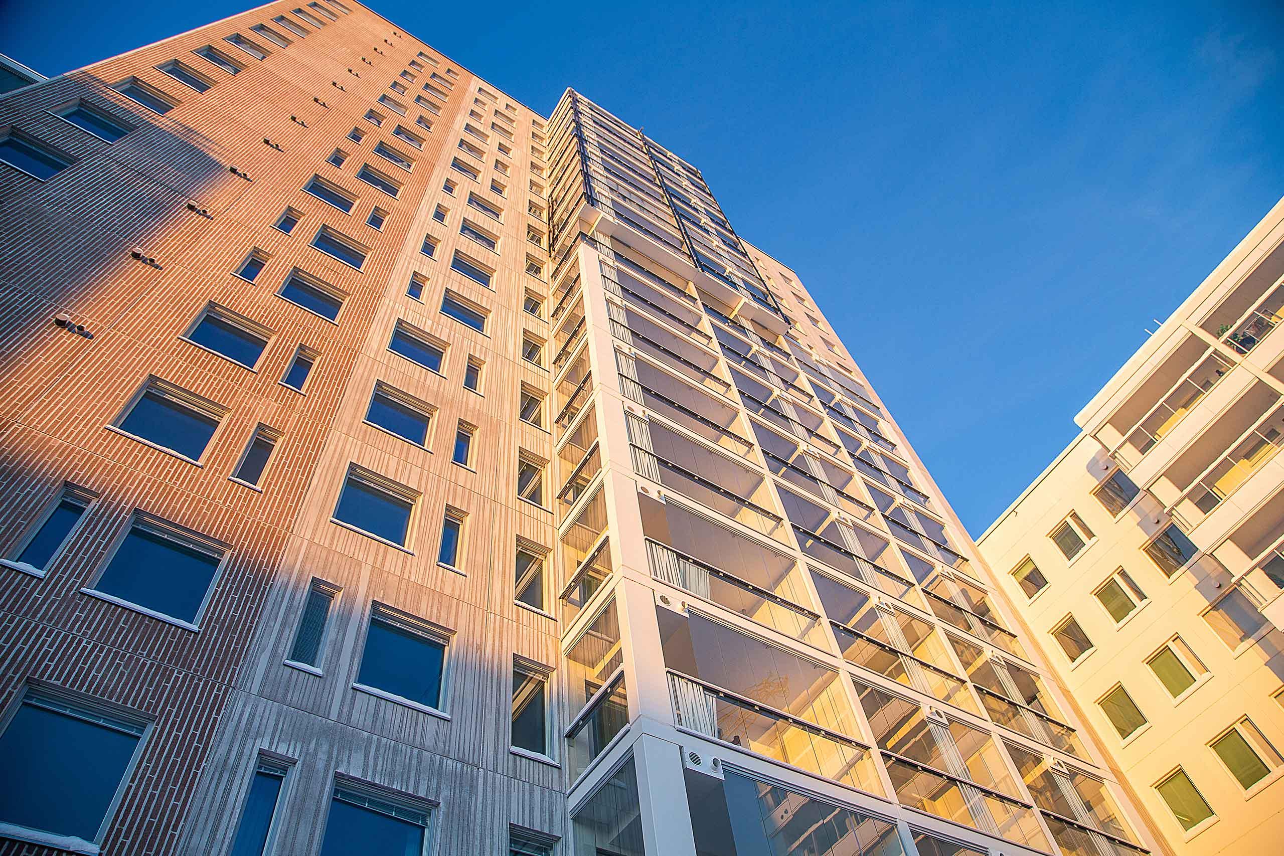 Myyrmäkeen valmistui Joutsenmerkitty tornitalo